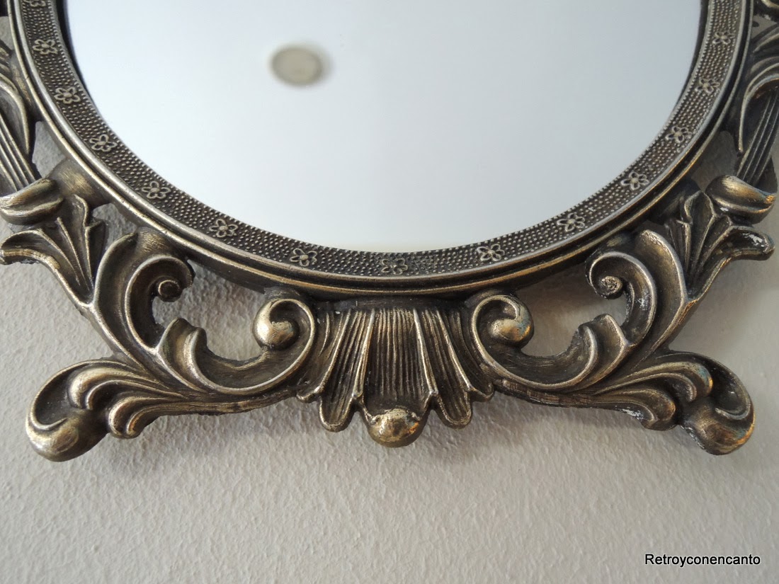 Rastro con encanto: Espejo de bronce de pared
