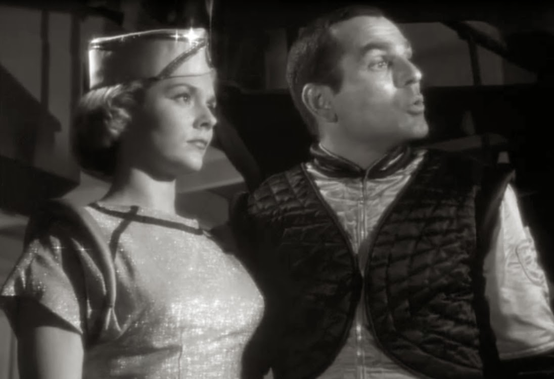 Talking Bees, A Killer Moon Plant and Curvy Ladies: A Fun Day with The ...