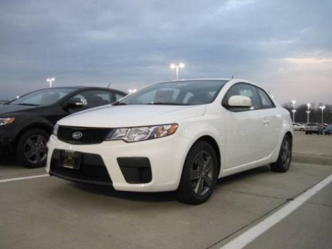 komisch: 2018 kia the flash forte koup wallpapers