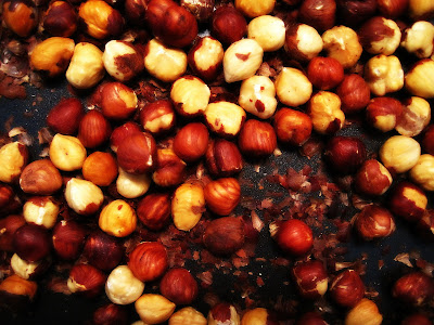 come · con · ella: sumac and hazelnut croccante