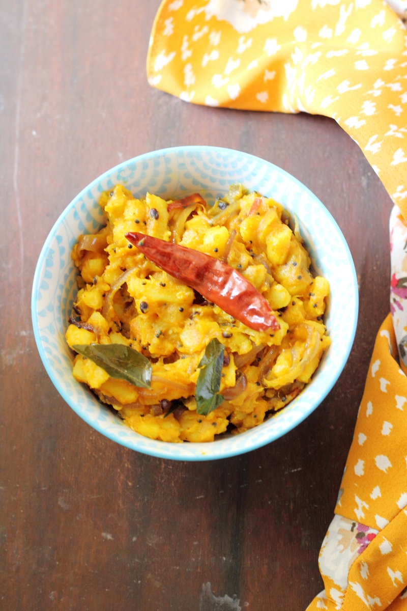 Merry Tummy: South Indian Aloo Masala |Boiled Potatoes' Mash For Puri ...