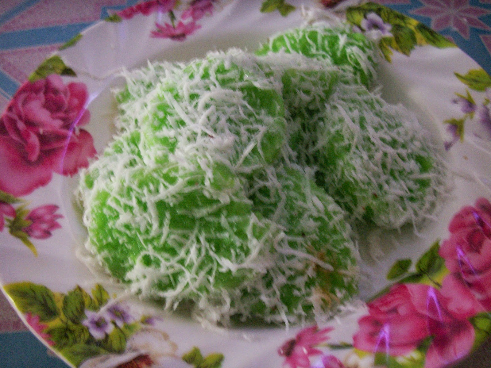 Na Zumyhuna: Kuih Lopeh