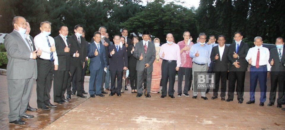 Musa Aman Claims He Has Simple Majority to take over Sabah State ...