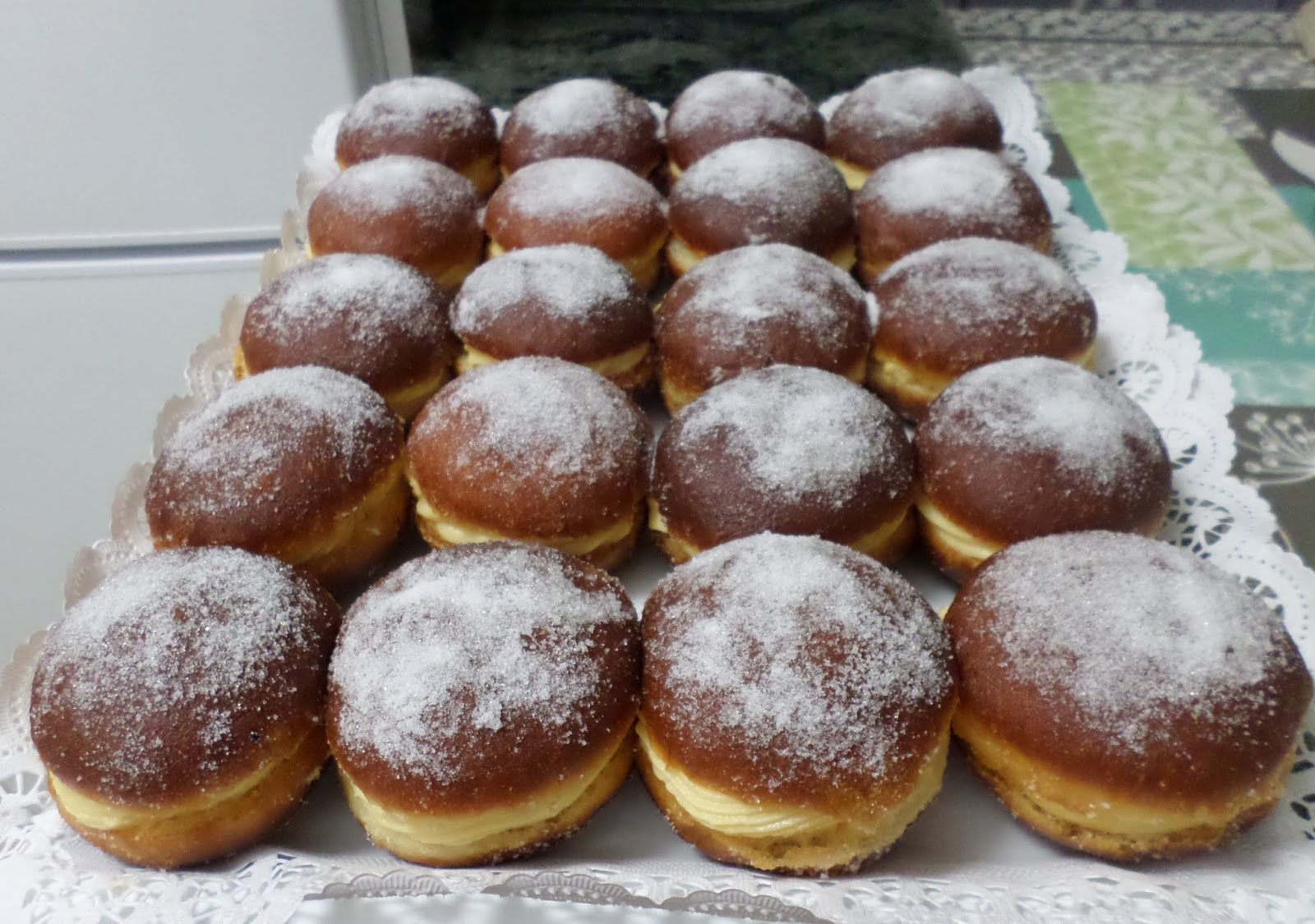 Mi pastelería: Bombas rellenas de crema pastelera
