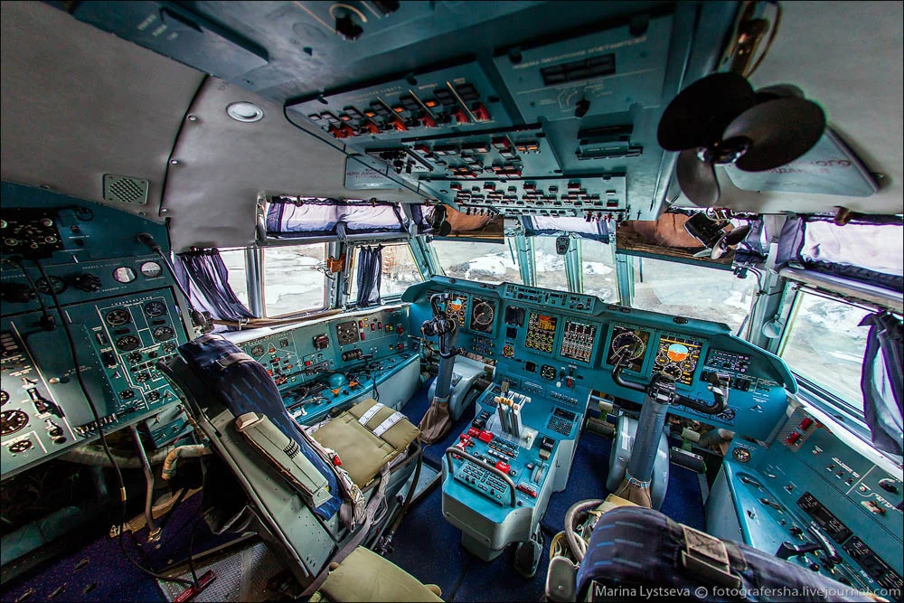 Defensa y Armas: Ilyushin IL-76MD-90A