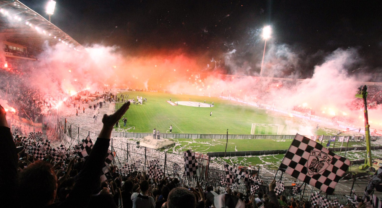 PAOK 1926: ΓΗΠΕΔΟ ΤΟΥΜΠΑΣ....Η ΙΣΤΟΡΙΑ TOY ΘΡΥΛΙΚΟΤΕΡΟΥ ΓΗΠΕΔΟΥ ΠΑΓΚΟΣΜΙΩΣ