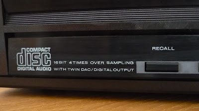 M i c r o C o s e: Recensione Compact Disc Player | Marantz CD273 (1988)