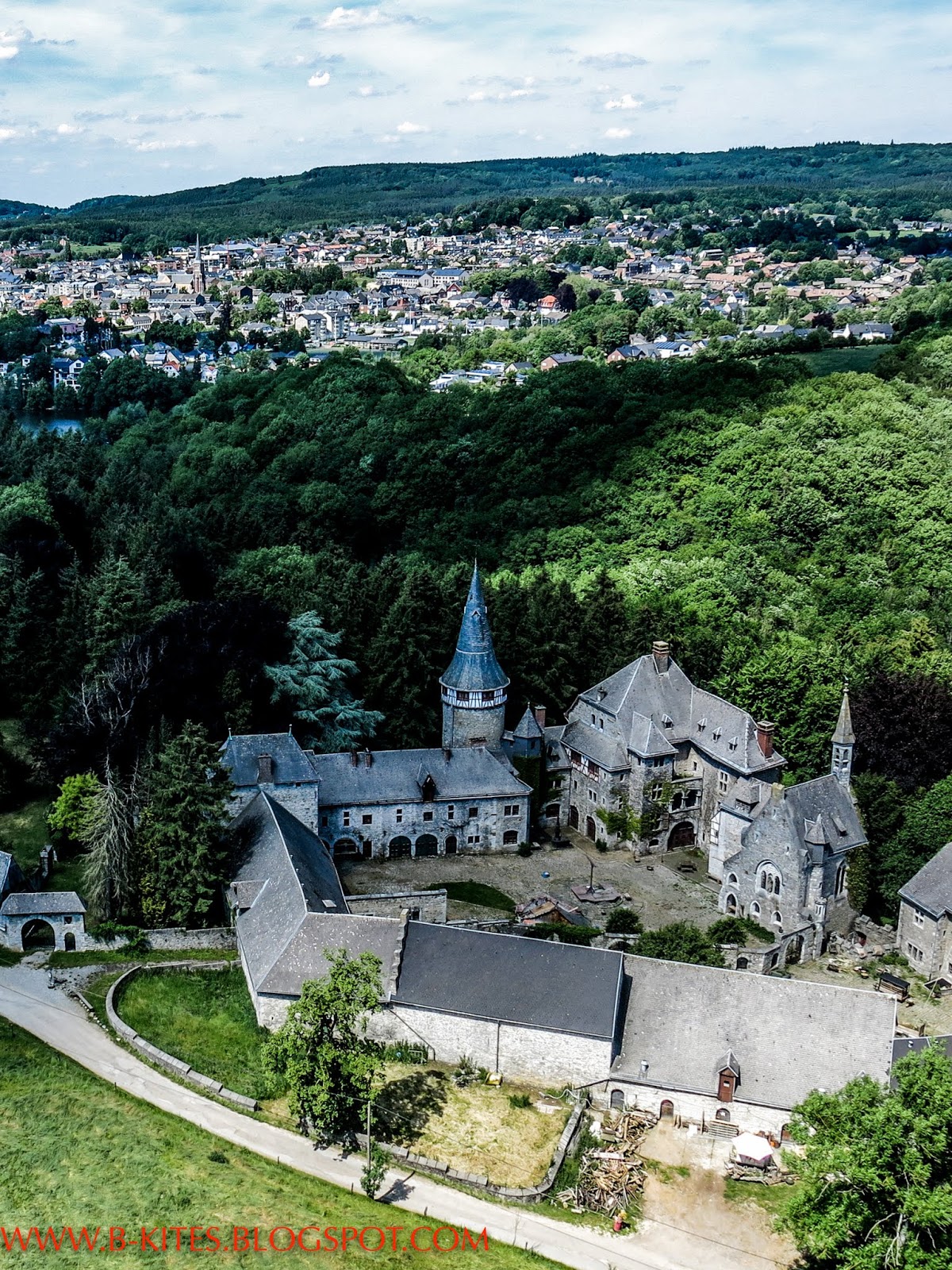 B-kites: Teuven & Kelmis Belgium