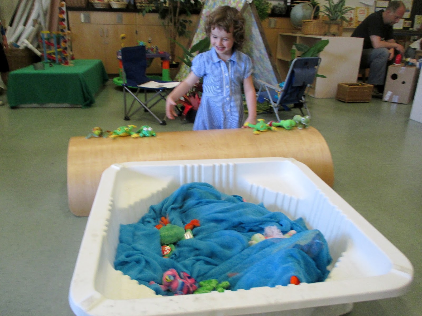 StrongStart: Frogs on a Log