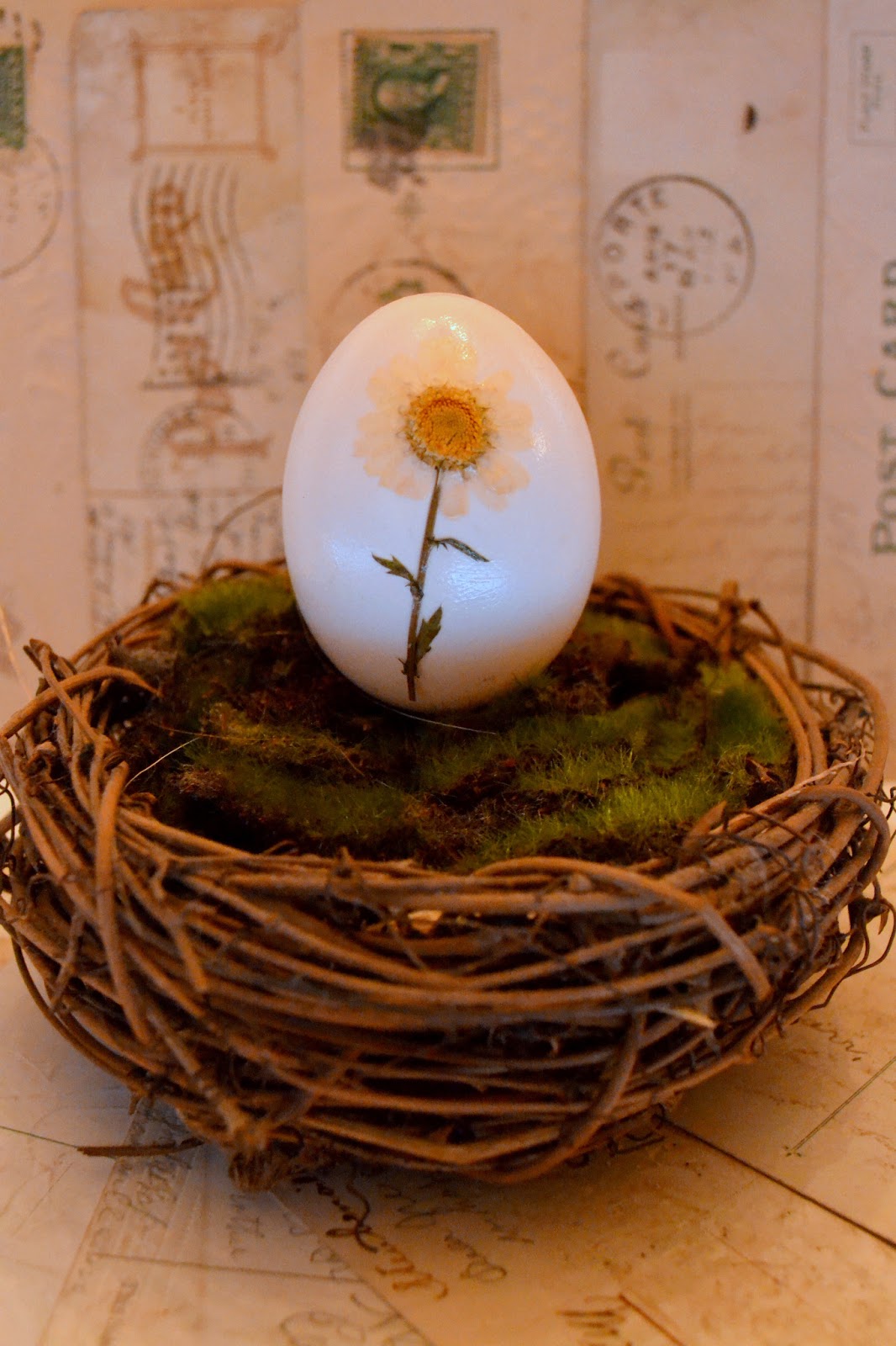 DIY: Pressed Flower Easter Egg Tutorial