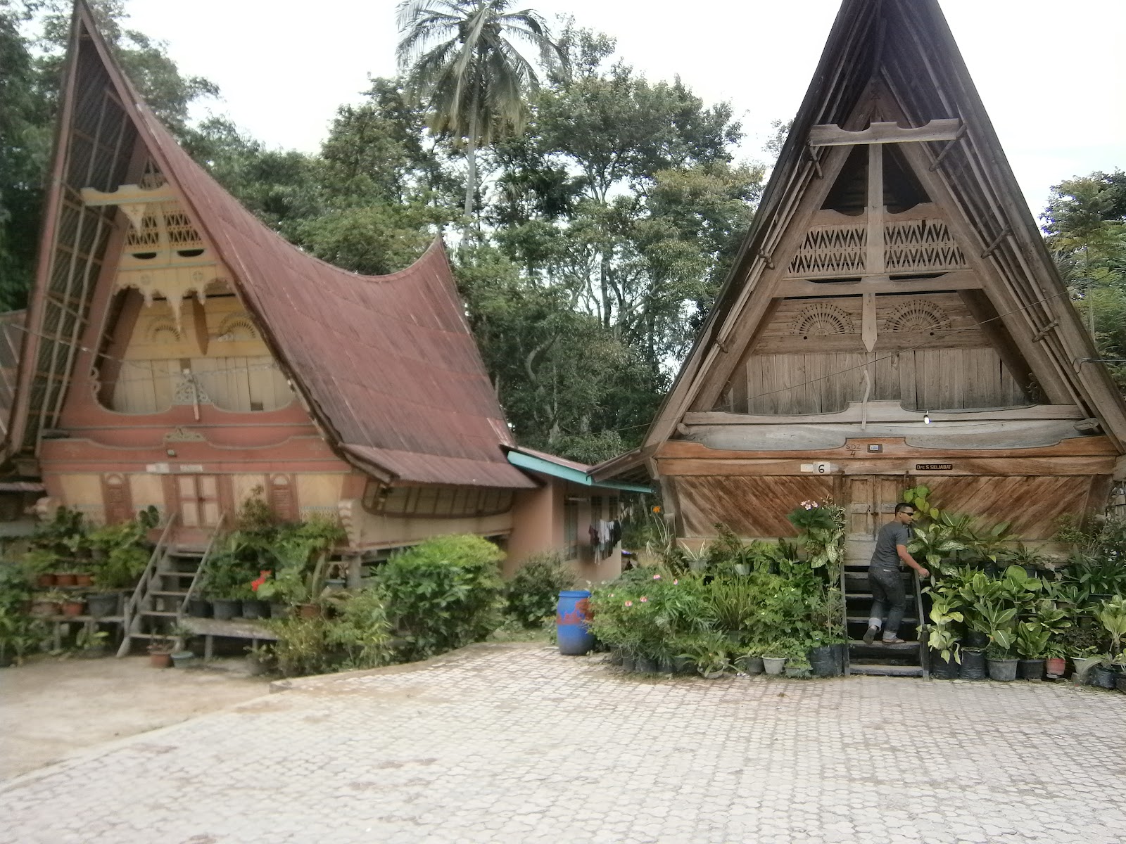 ~~ sIRi JeLajaH kU ~~: TASIK DANAU TOBA, MEDAN, INDONESIA