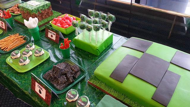 My sugar coated life...: Minecraft dessert table fun at Gamecity