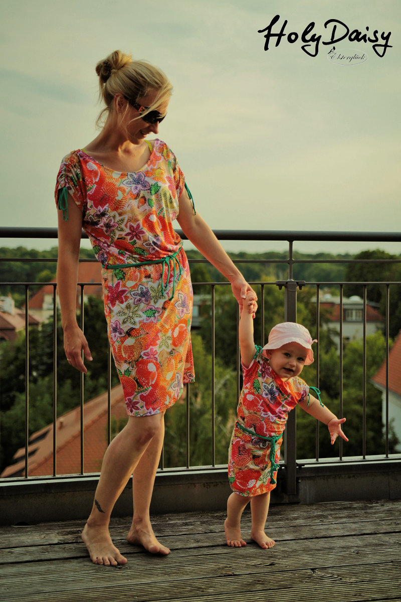 Bilder Zu Kleider Für Mutter Und Tochter