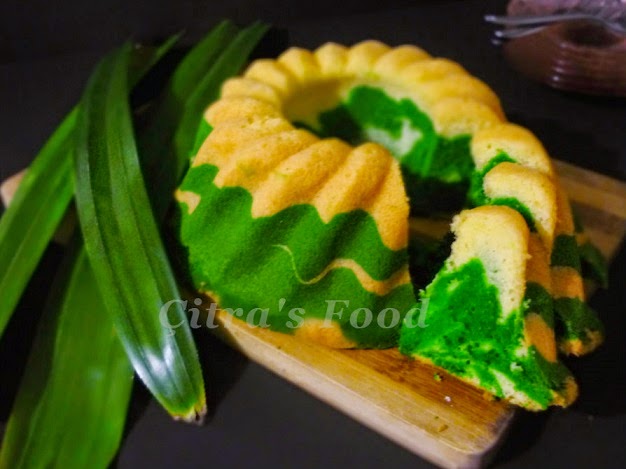 Citra's Home Diary: Marble Sponge Cake with Pandan swirl