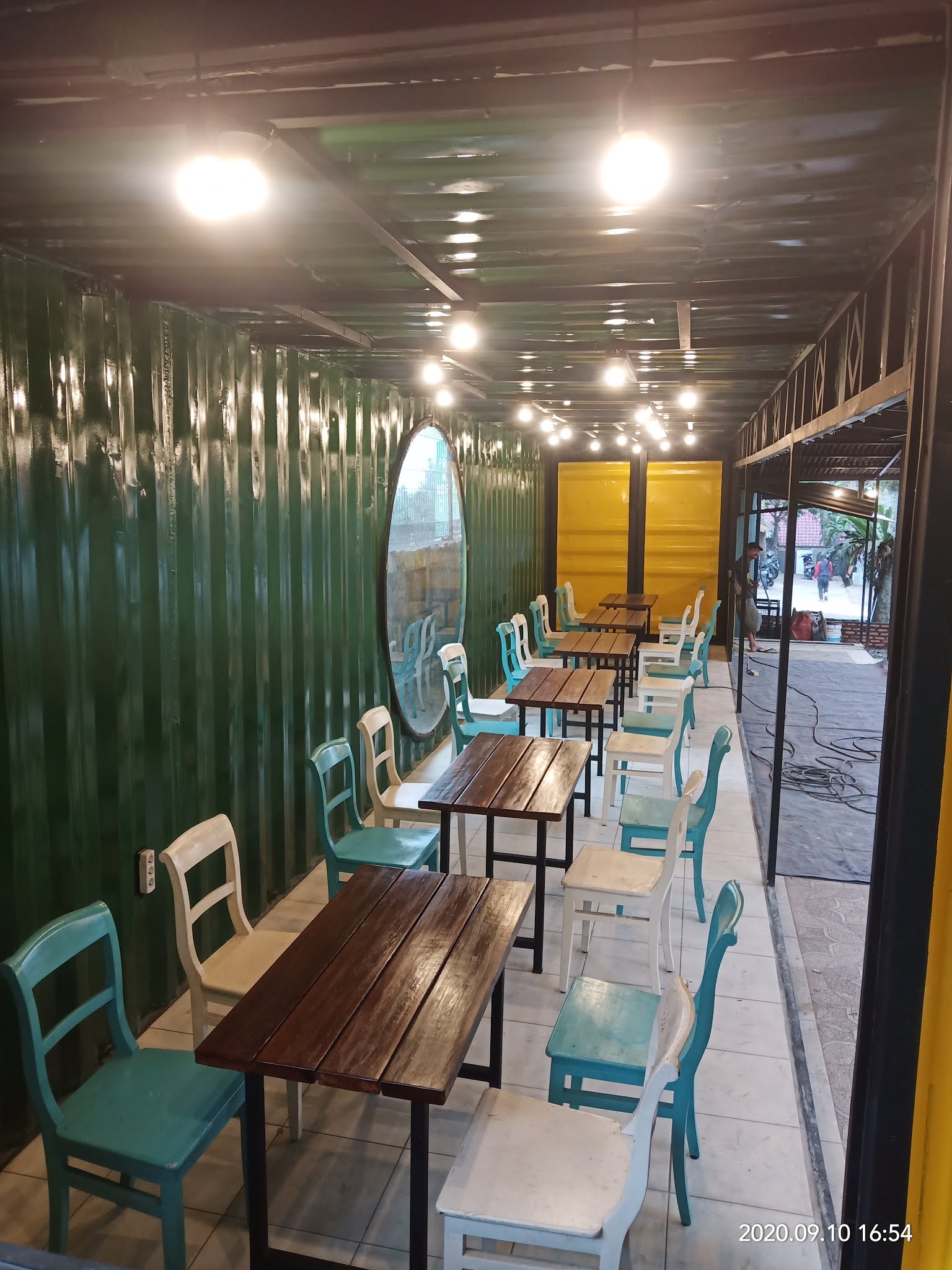 Cafe yang lagi hits di Bogor - Cafe Pinus