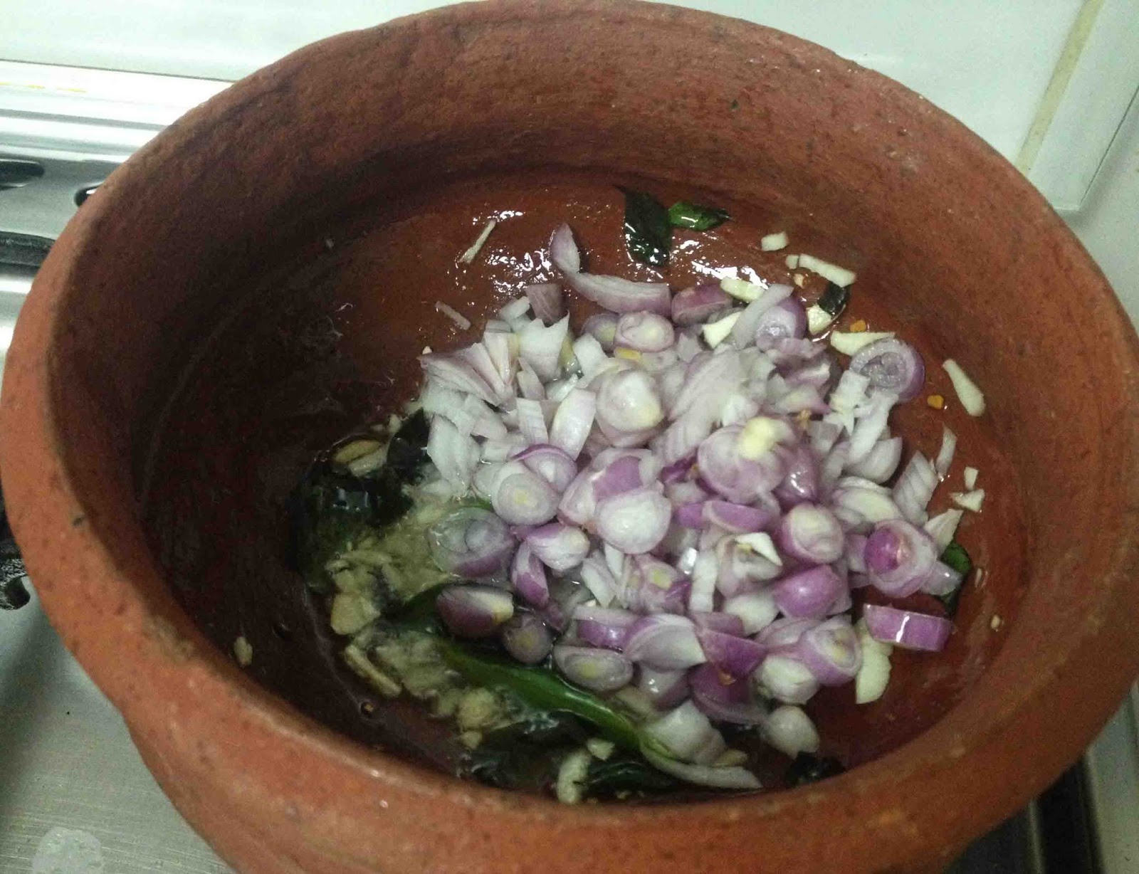 CURRY RECIPE - EASY GAMBOOGE SHRIMP CURRY / KUDAMPULI CHEMMEEN CURRY