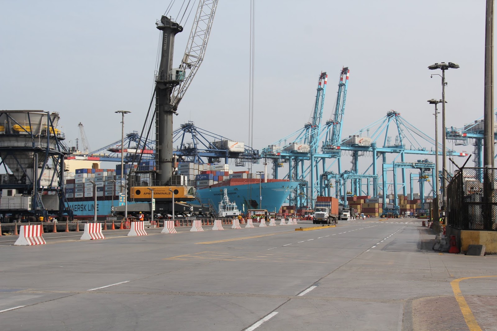 APN: APM TERMINALS CALLAO SUPERÓ A DP WORLD CALLAO EN MOVIMIENTO DE ...