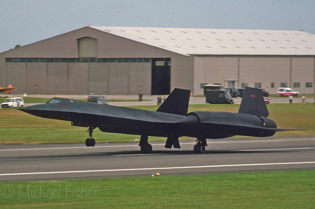 Legendary Moments in Military Aviation: SR-71A (Blackbird) of the 9th ...