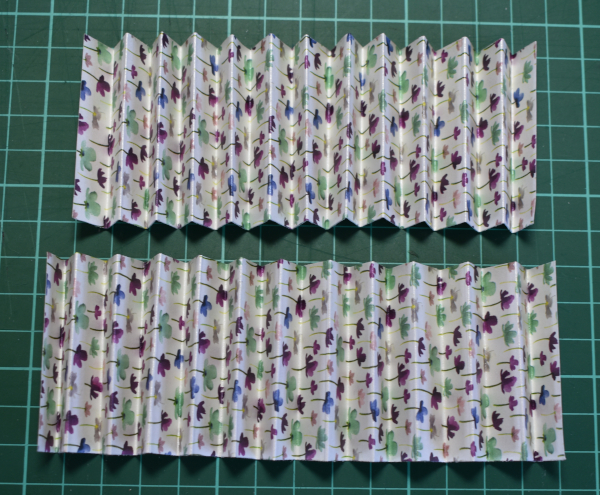 Made 2 Craft: Concertina Flower