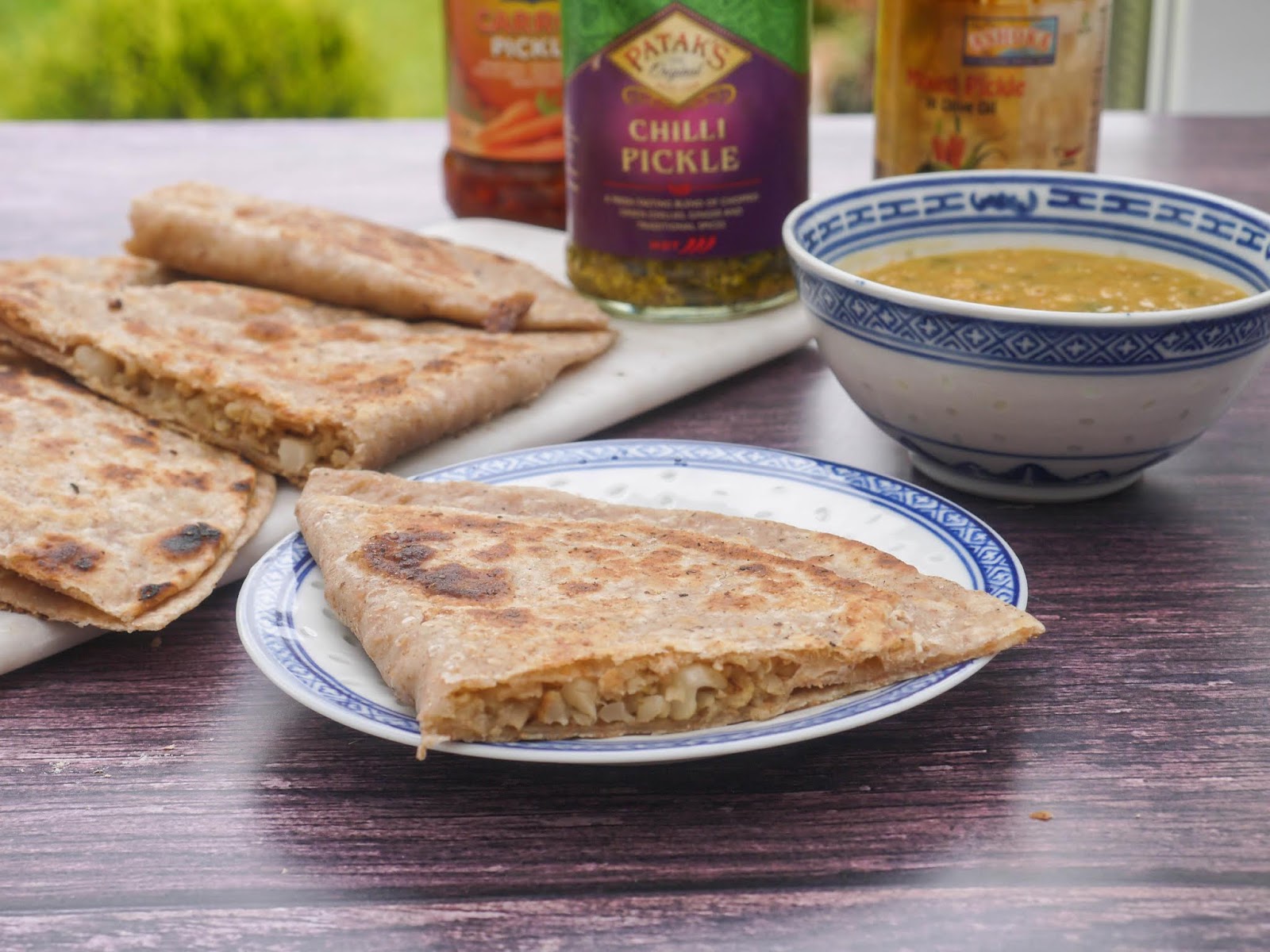 This Muslim Girl Bakes: Cauliflower Chilli Cheese Stuffed Roti.