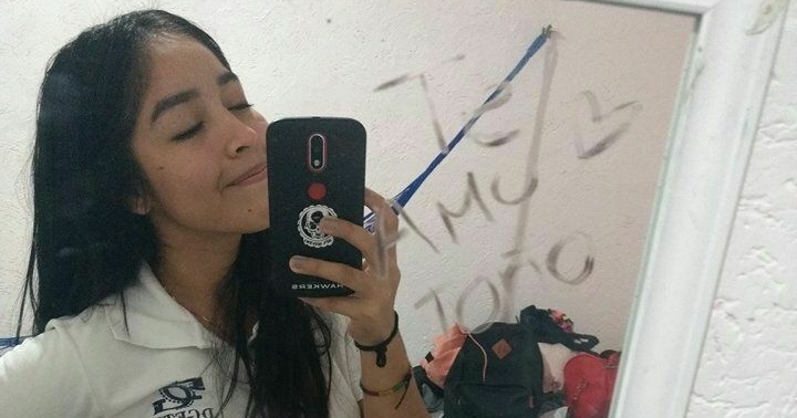 RICA COLEGIALA MOSTRANDO SU HERMOSO PACK - PACKS CASEROS POR MEGA ...