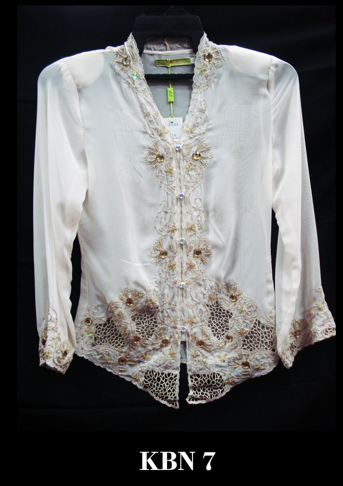 Busana Eleasha: KEBAYA NYONYA with PARIO