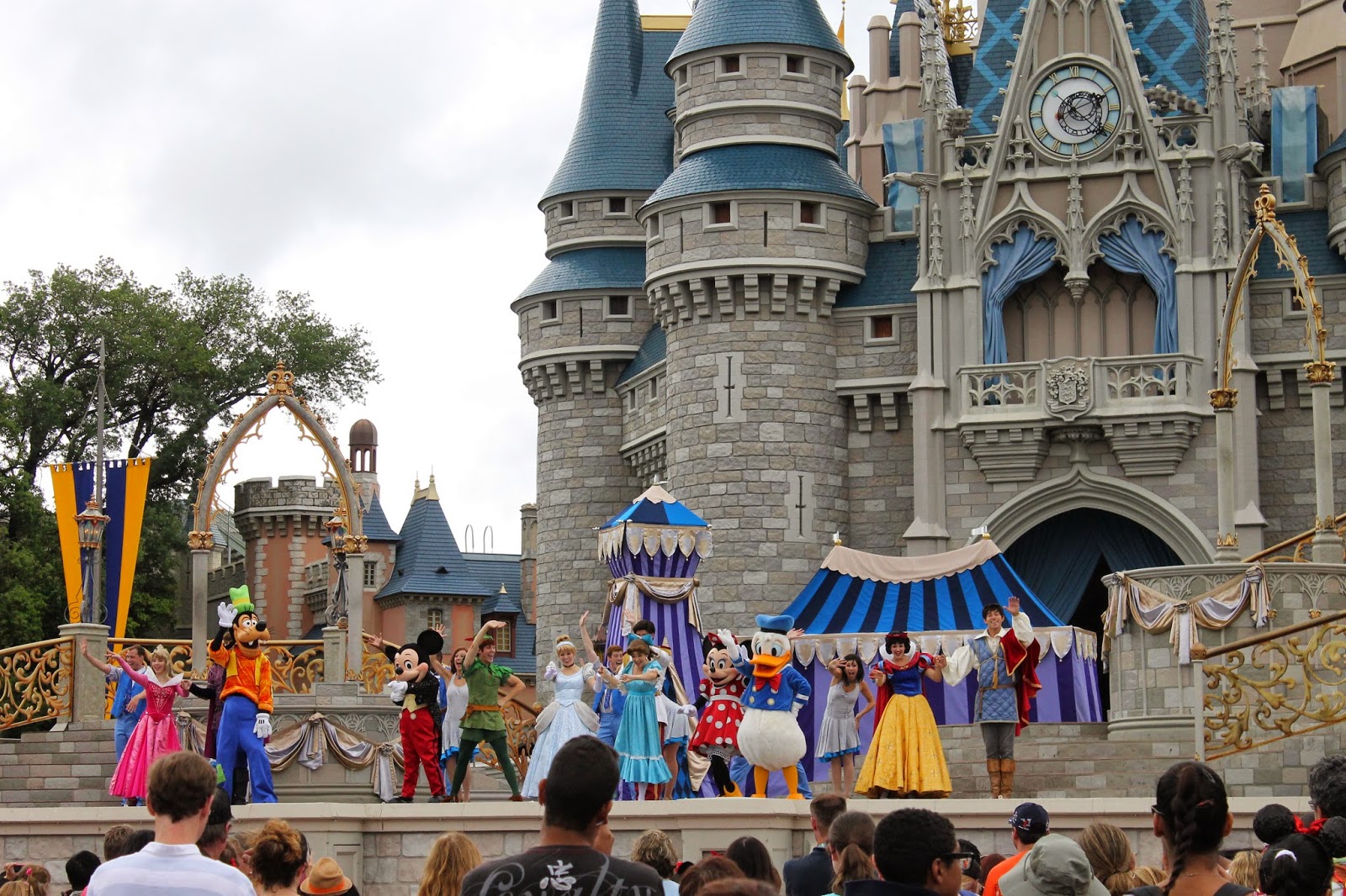 The Traveling Circus: Disney World Tips