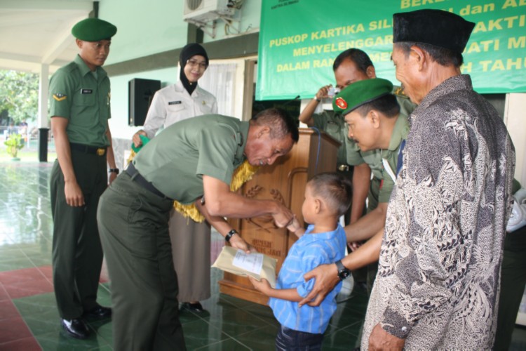 KOREM 063/ SUNAN GUNUNG JATI CIREBON: Pada Acara Bhakti Sosial Sunatan ...