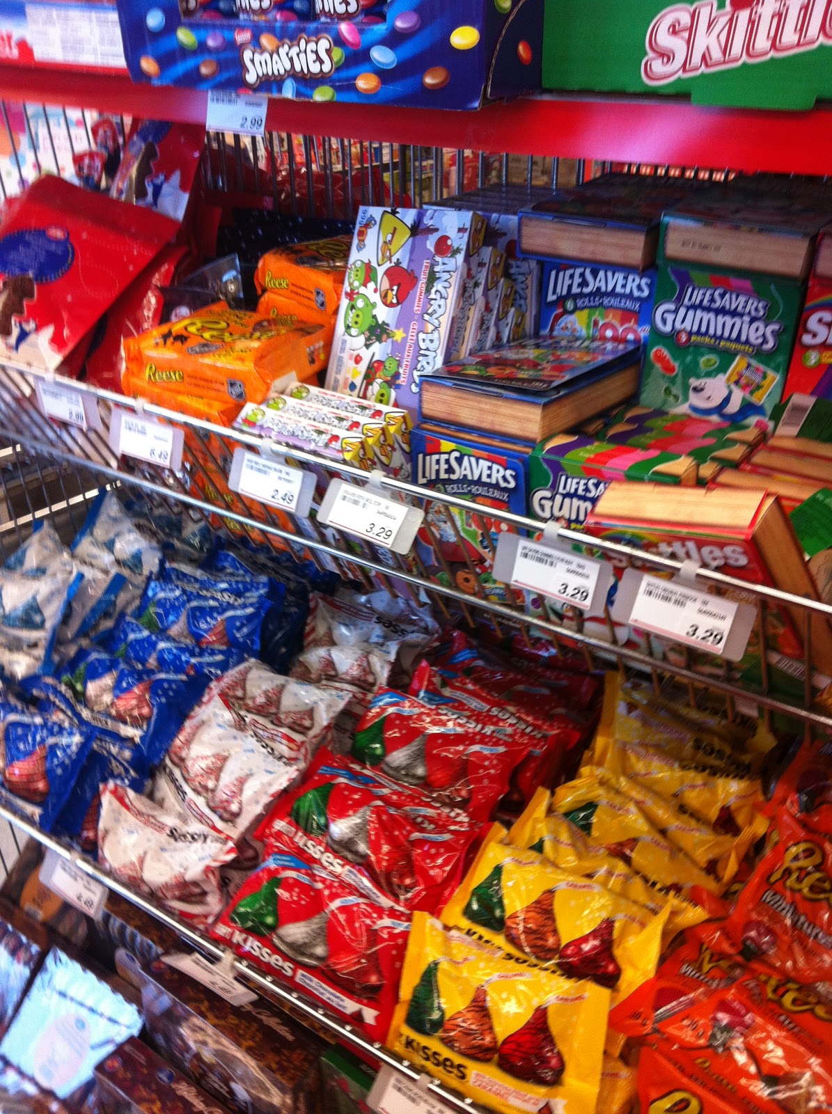 Walking The Candy Aisle: It's Begining to Look A Lot...