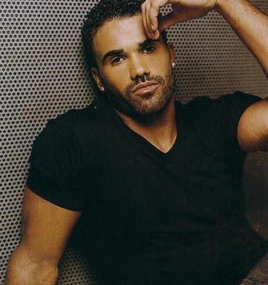 Loving Moore: October 2012