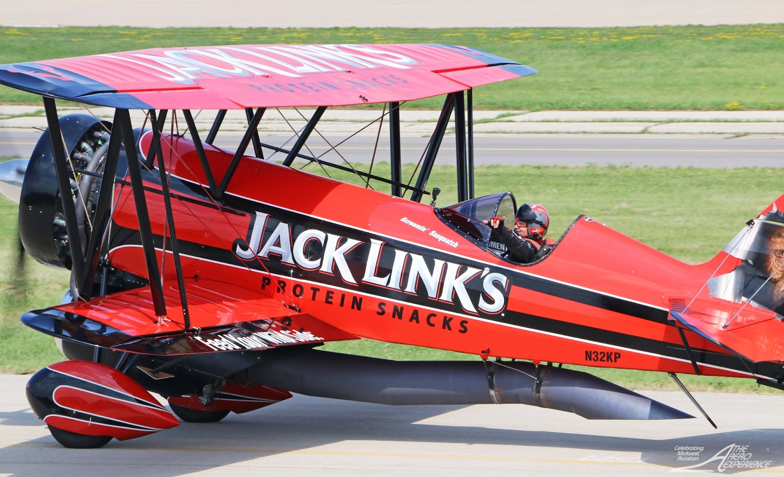 The Aero Experience: EAA AirVenture Oshkosh 2019: Airshows - Jet Waco