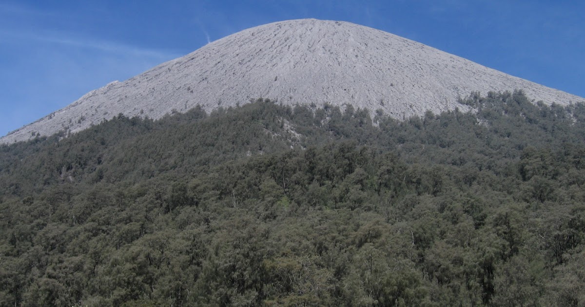 Supersonic: Trek Pendakian Gunung Semeru