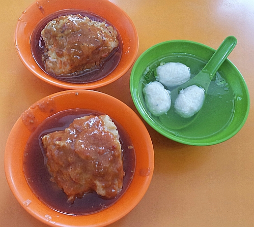 (Eat to Live) or (Live to Eat): Tamsui A-gei