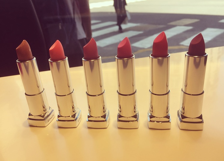 Labiales matte Maybelline ~ Makeuppholic💄 por Marilina B. Make up