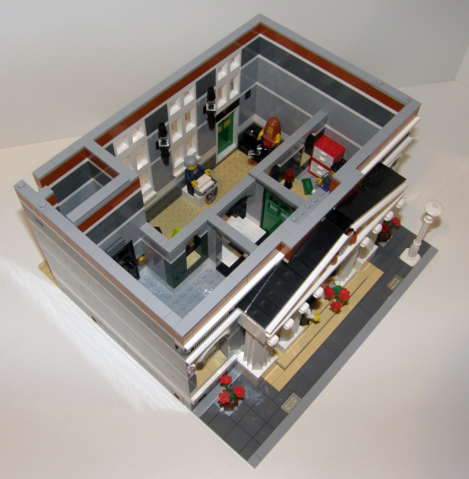 Mostly Transformers Redux: Lego Town Hall