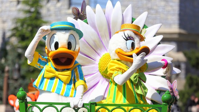 DISNEY KIND OF DAY: Swing into Spring 2015 at Disneyland Paris