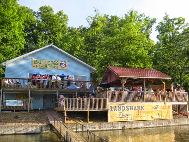 Bulldog's Beach House Bar & Grill: Welcome to Bulldog's Beach House!