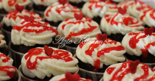 Tempahan Red Velvet Cupcake Untuk Majlis Harijadi - Azie Kitchen