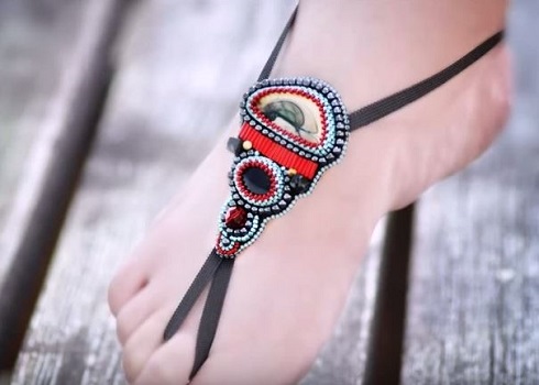 Bead Embroidered Barefoot Sandal Tutorial / The Beading Gem