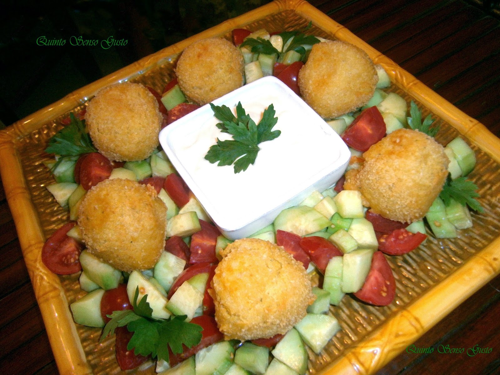 Quinto Senso Gusto: Falafel di ceci con Salsa allo yogurt