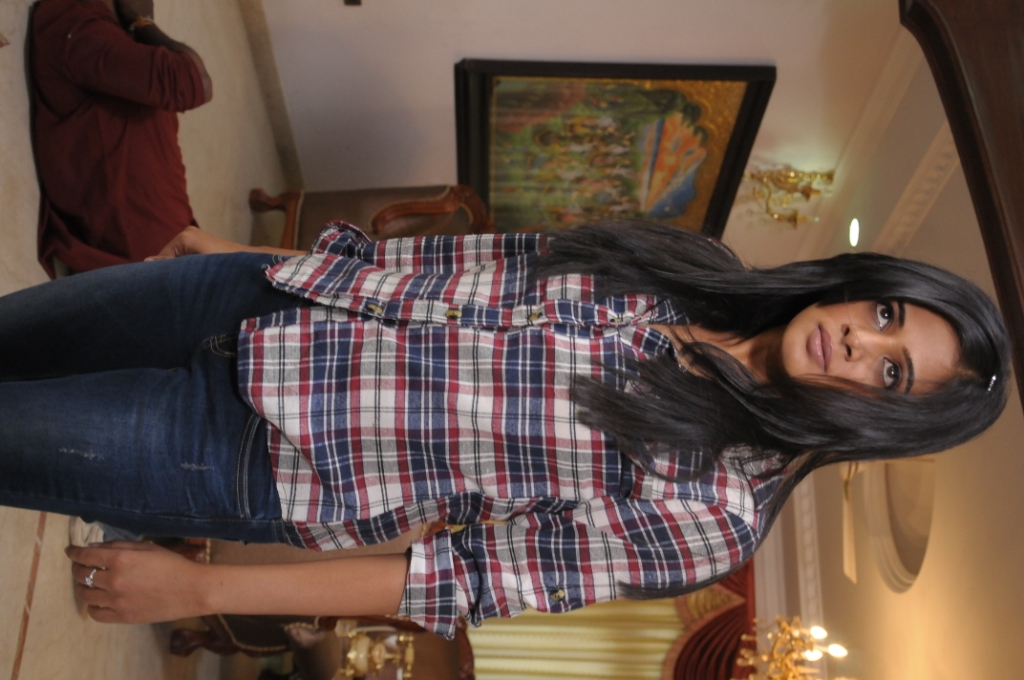 Telugu Cinema New Movies updates News Gossips Photos: Chandee Movie Stills