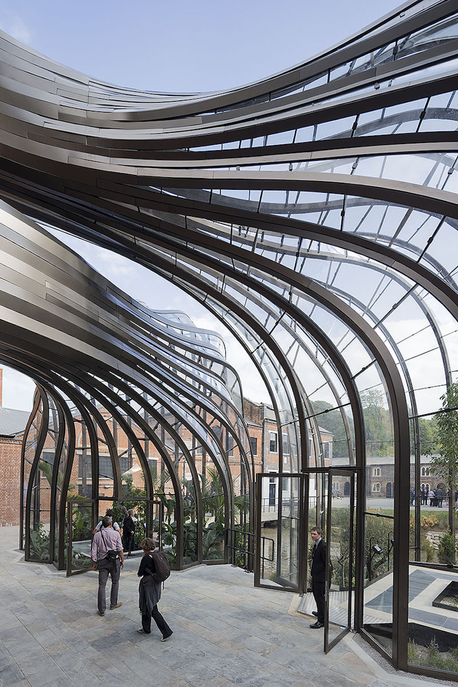 The Well-Appointed Catwalk: Laverstoke Mill by Thomas Heatherwick ...