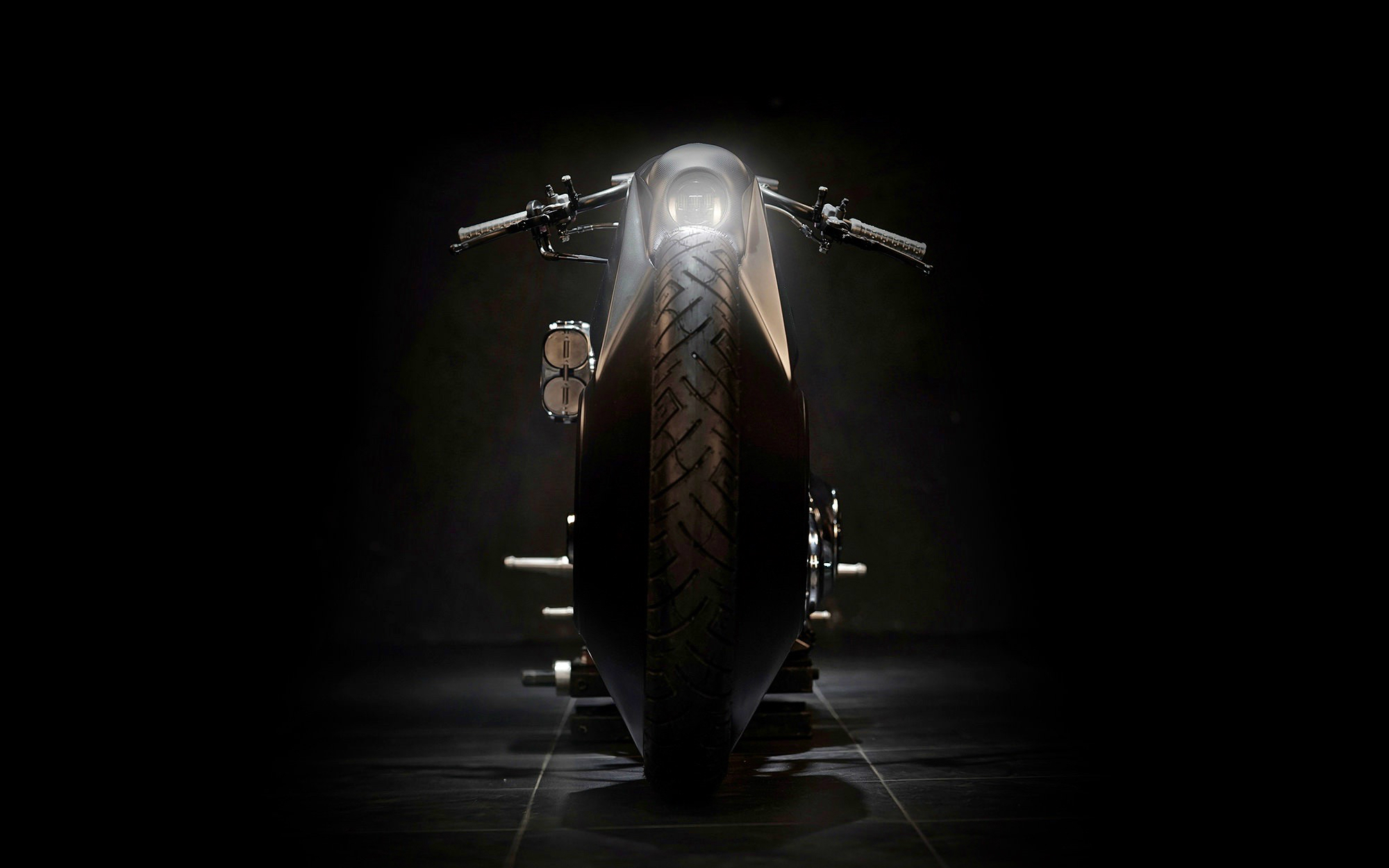 The iconic bike - Inazuma café racer