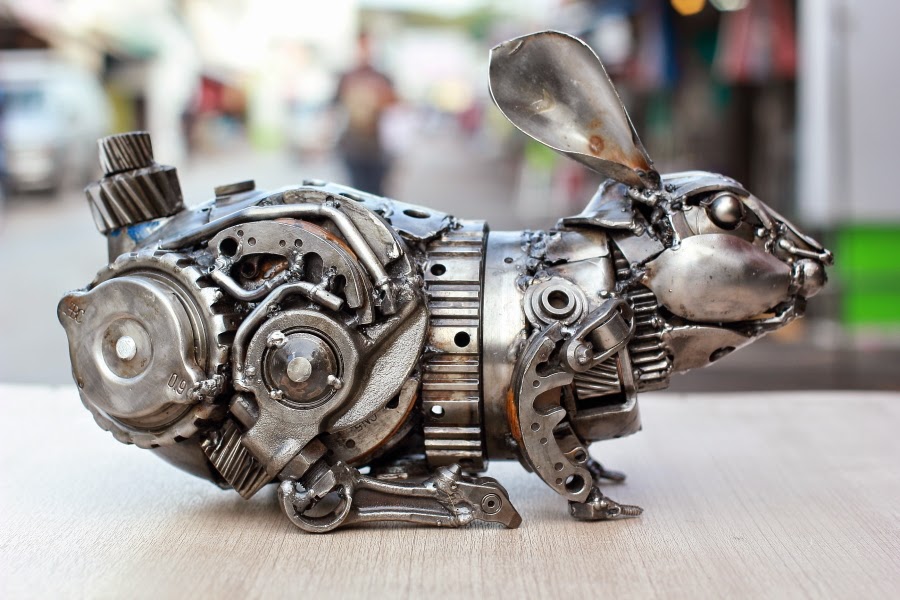 Rabbit metal art sculpture, crawl
