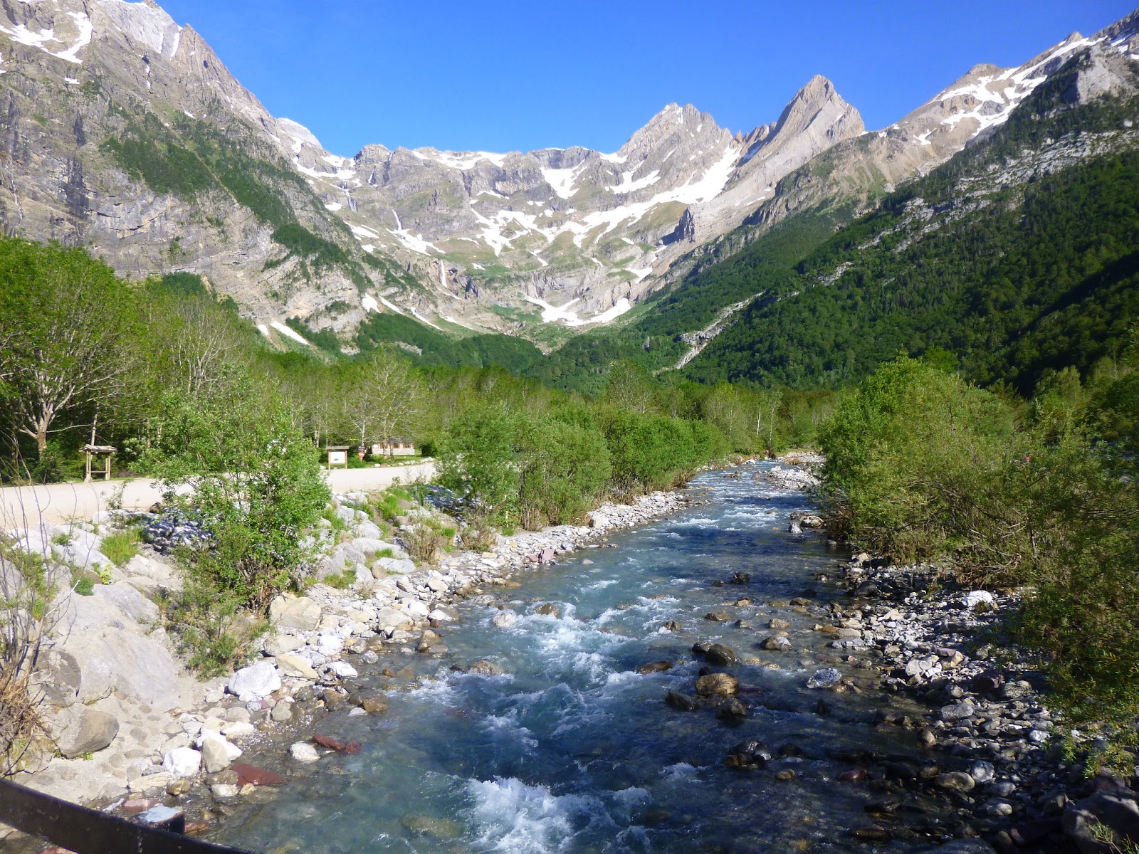 ¿Dónde está el Valle de Pineta?