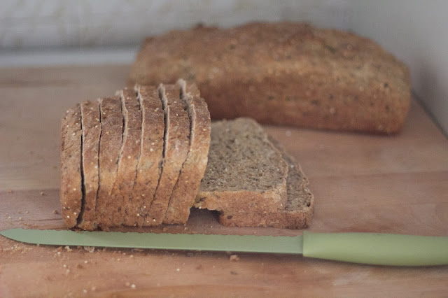Heidi's Happy: 6 Grain Bread