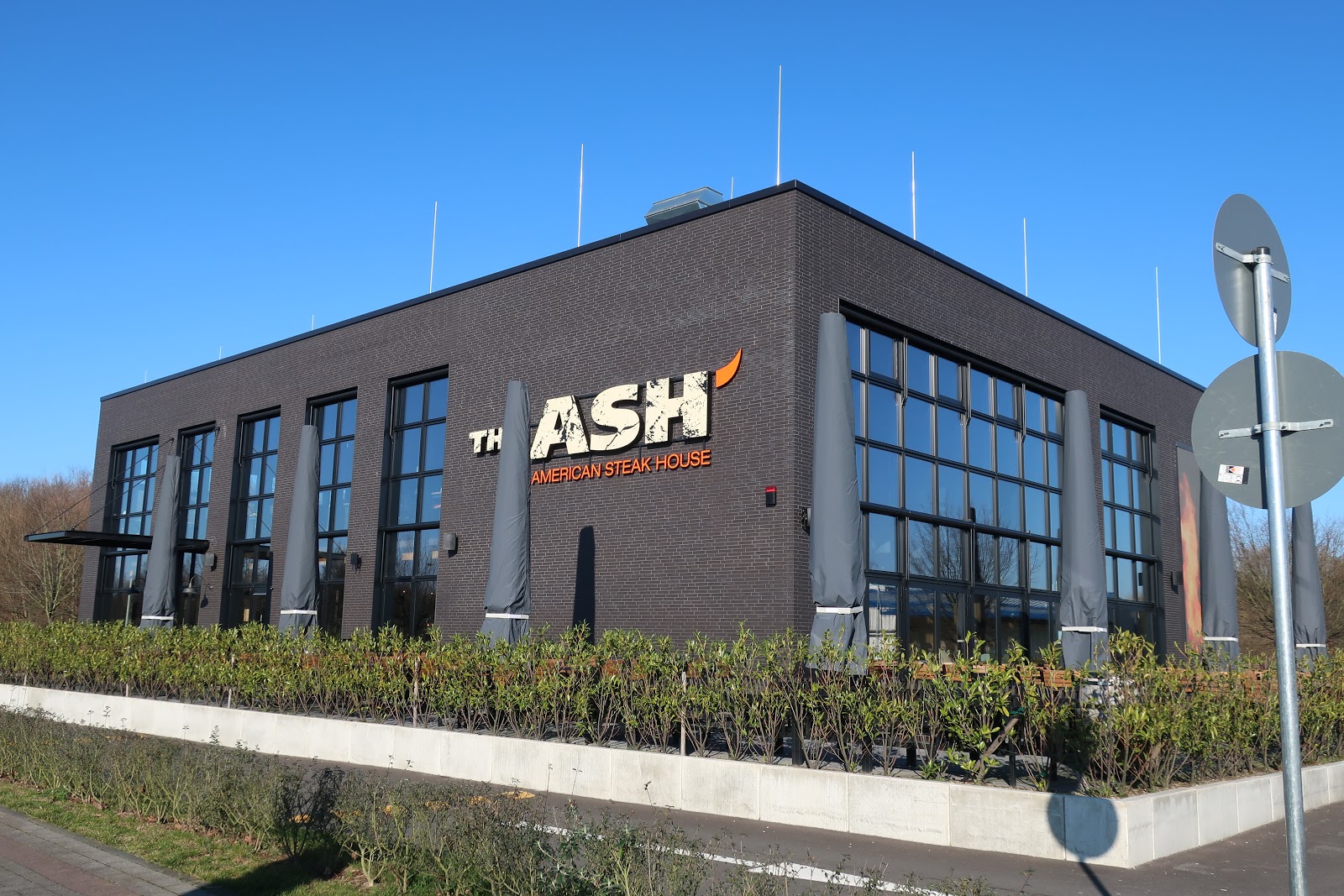 Restaurants: The Ash