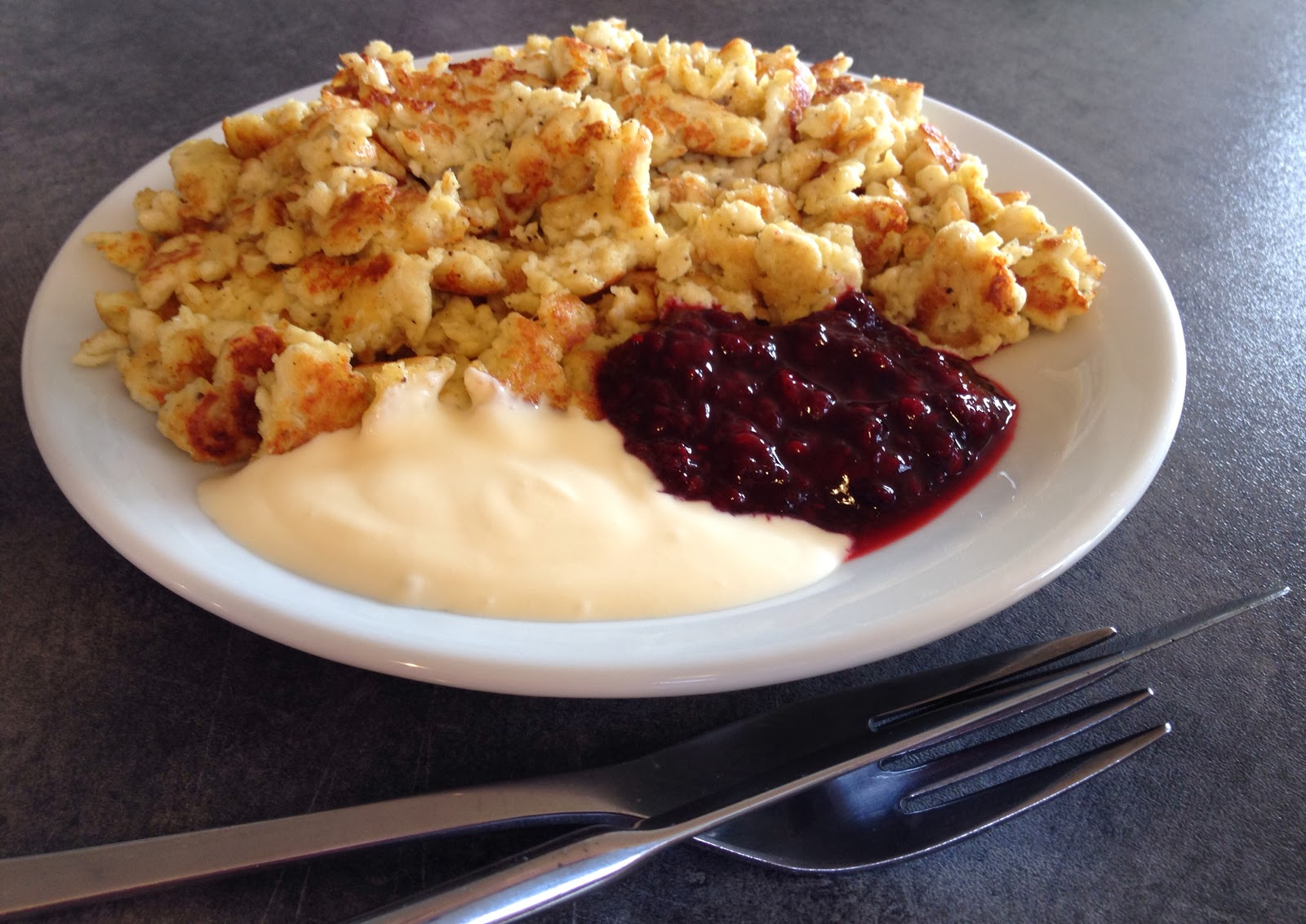 Lonerosas: Scrambled pancakes