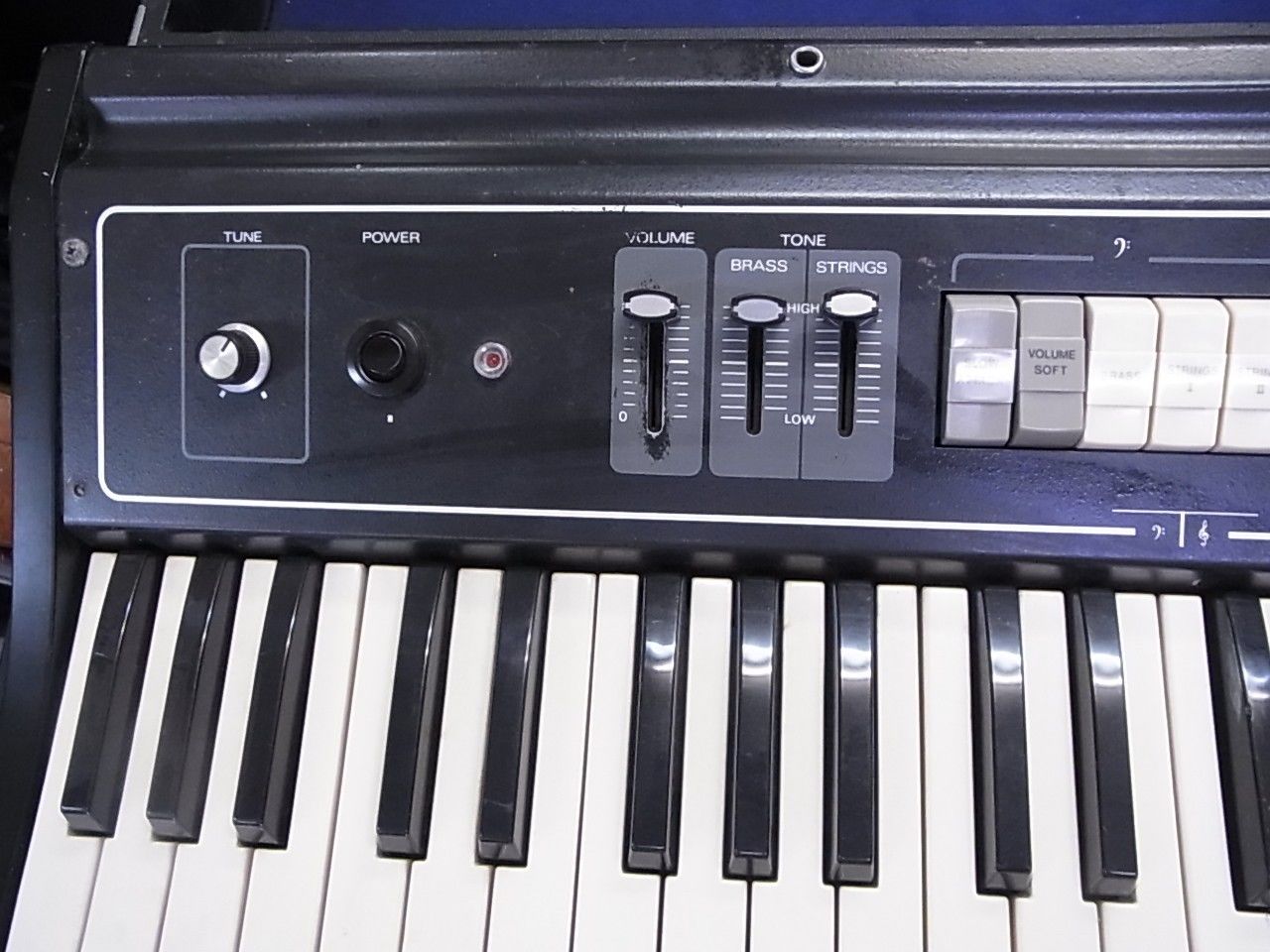 MATRIXSYNTH: Roland RS-202 Strings SN 764627