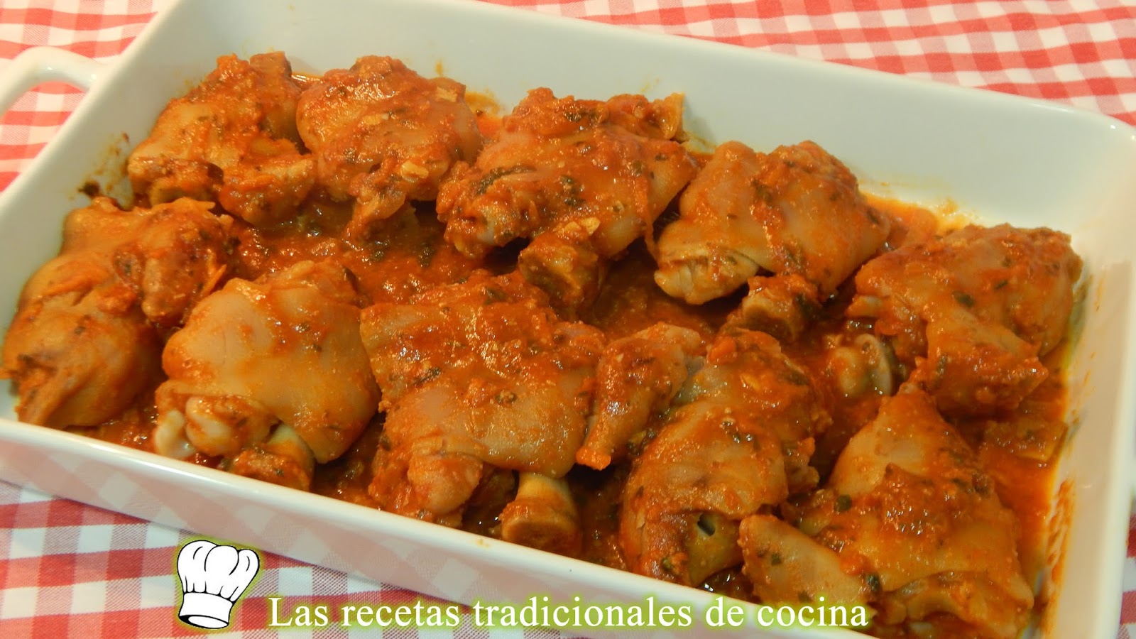 Manitas de cerdo en salsa de tomate